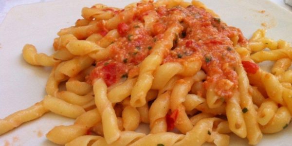 Sicilian Pasta with Sardines (Pasta con le Sarde) - Sicilian Food Culture